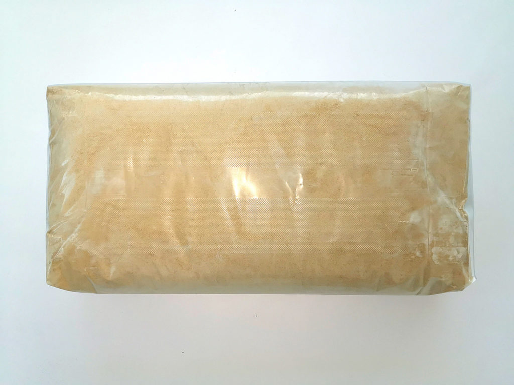 Rubber Sand Amber | colored microgranule for bowling green